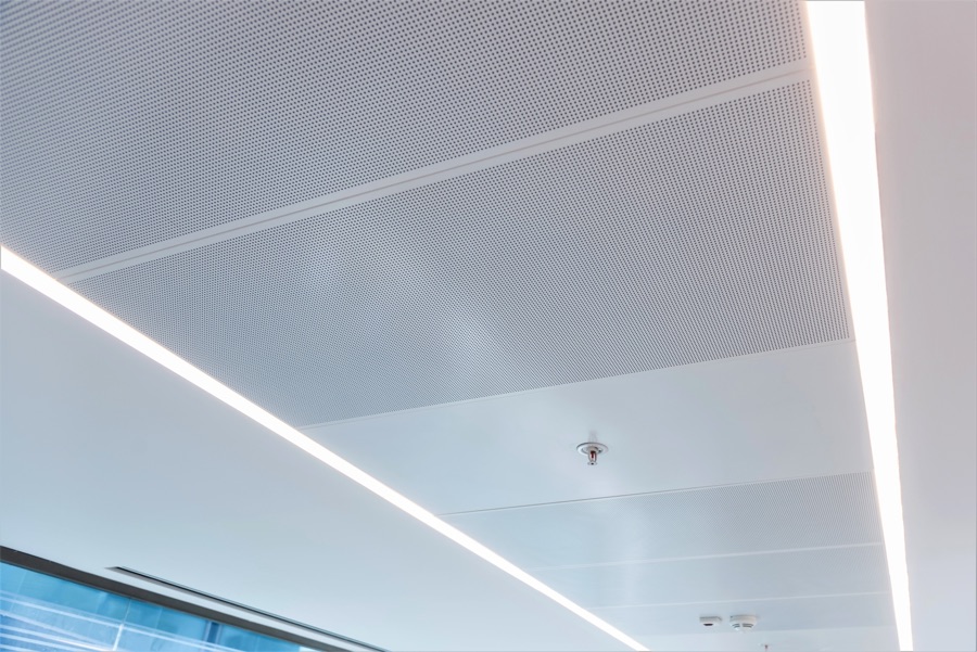 AP 102 Clip In Ceiling - Apton Partitioning